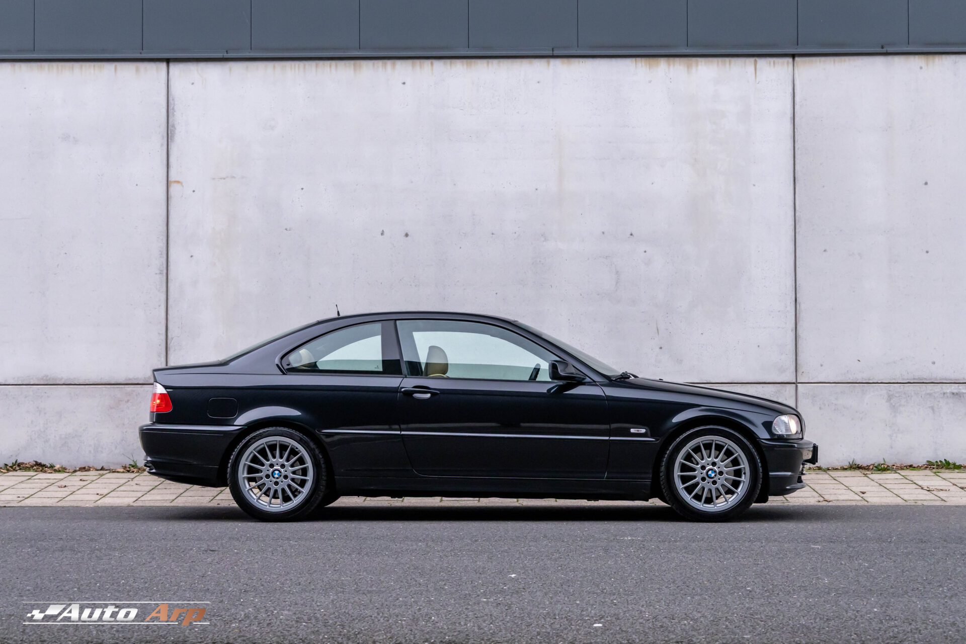 BMW E46 328i Coupé youngtimer aantrekkelijke prijs | Auto Arp